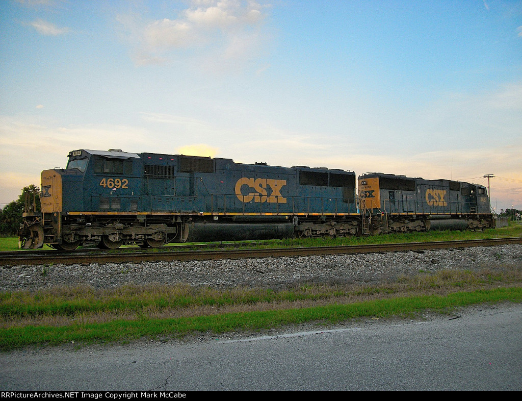 CSX 4692